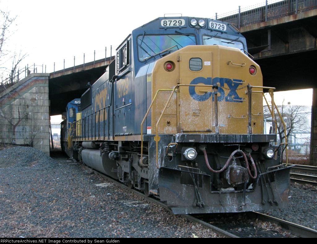 CSXT EMD SD60I 8729 & GE C40-8 7559